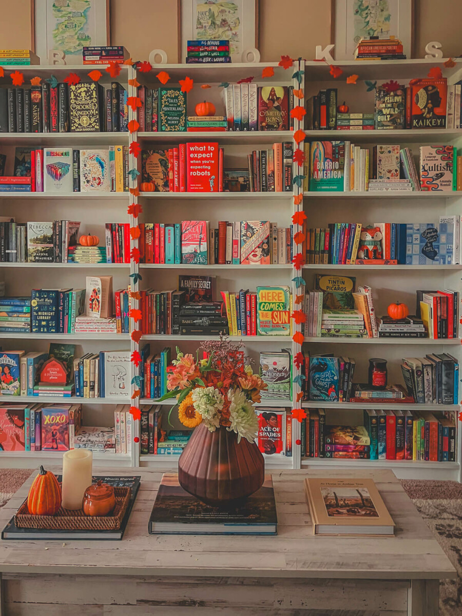 10 Bookworm Essentials For Those Who Love Books - Passport To Eden